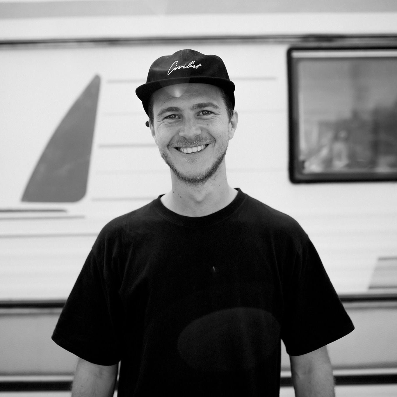 INTERVIEW David Mayer – Torture the Artist