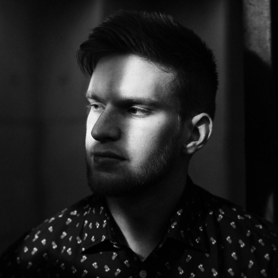 INTERVIEW Tim Engelhardt – Torture the Artist