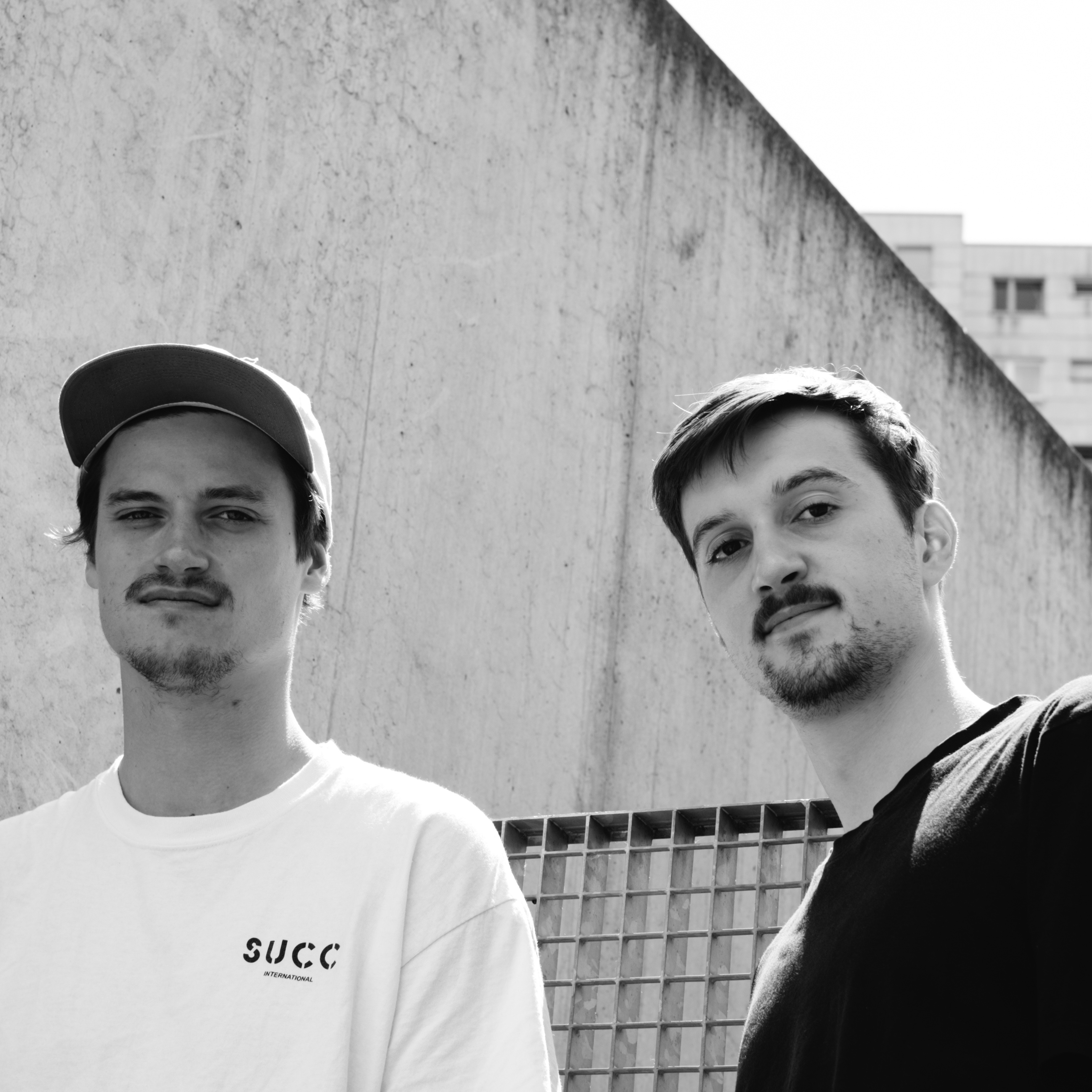 INTERVIEW Innellea – Torture the Artist